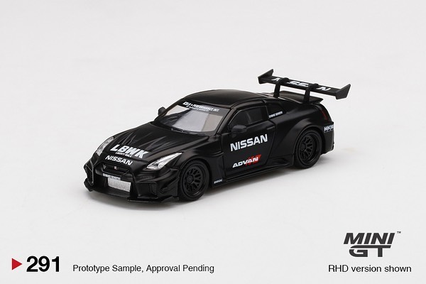 LB-Silhouette WORKS GT NISSAN 35GT-RR Ver.2 ADVAN · Distribution Diecast64