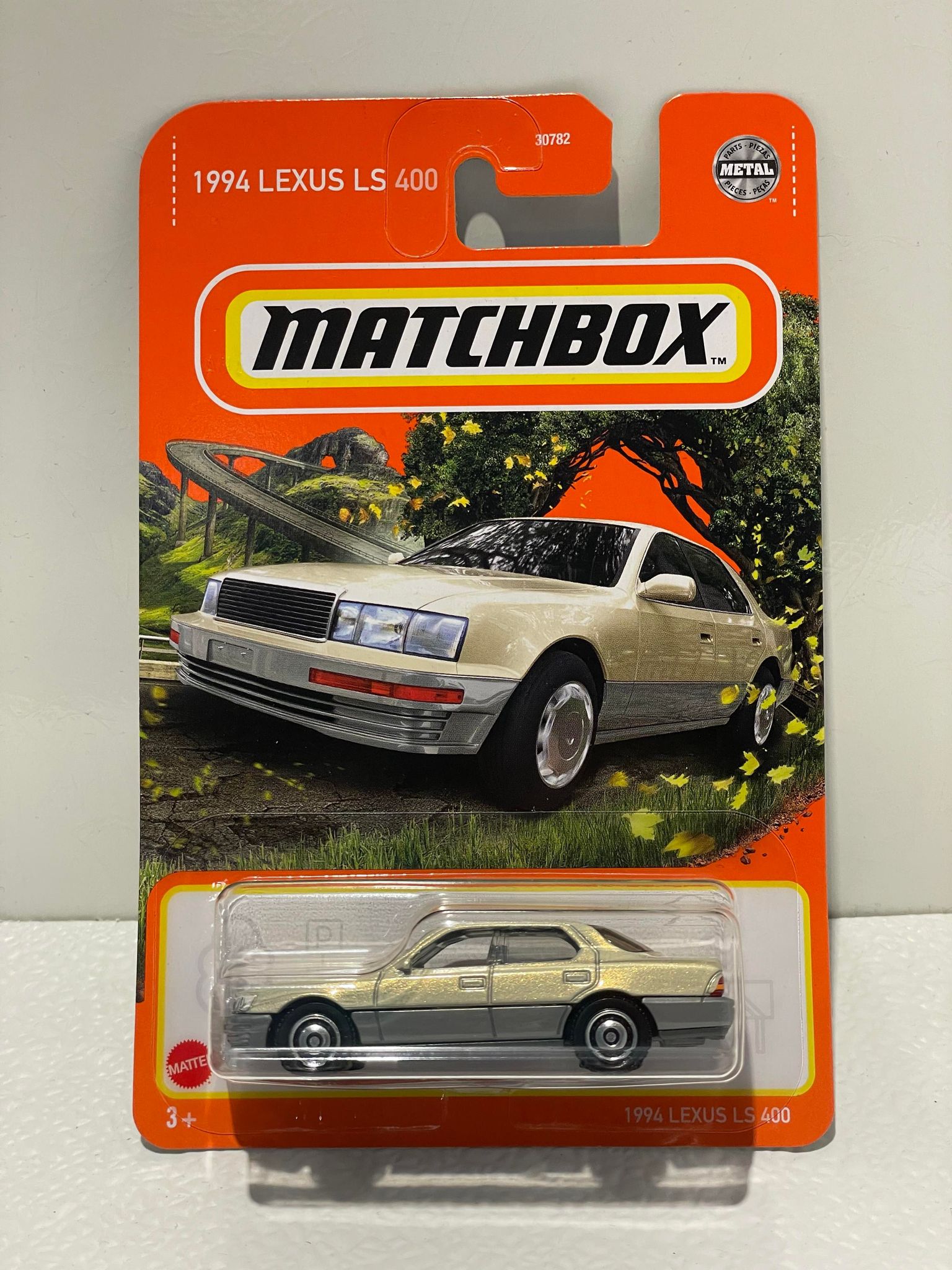 1994 Lexus LS 400 · Distribution Diecast64