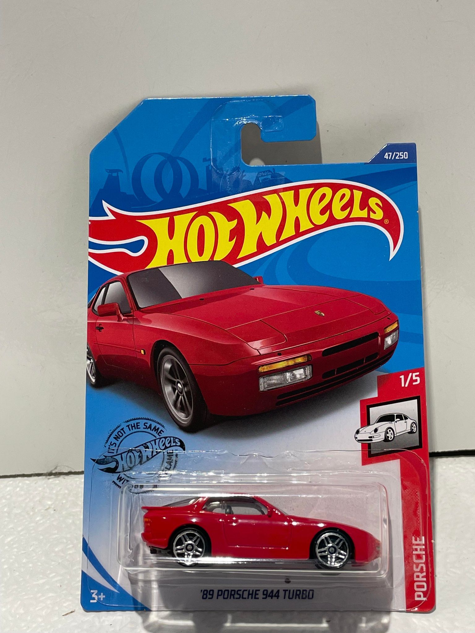 '89 Porsche 944 Turbo - First Edition · Distribution Diecast64