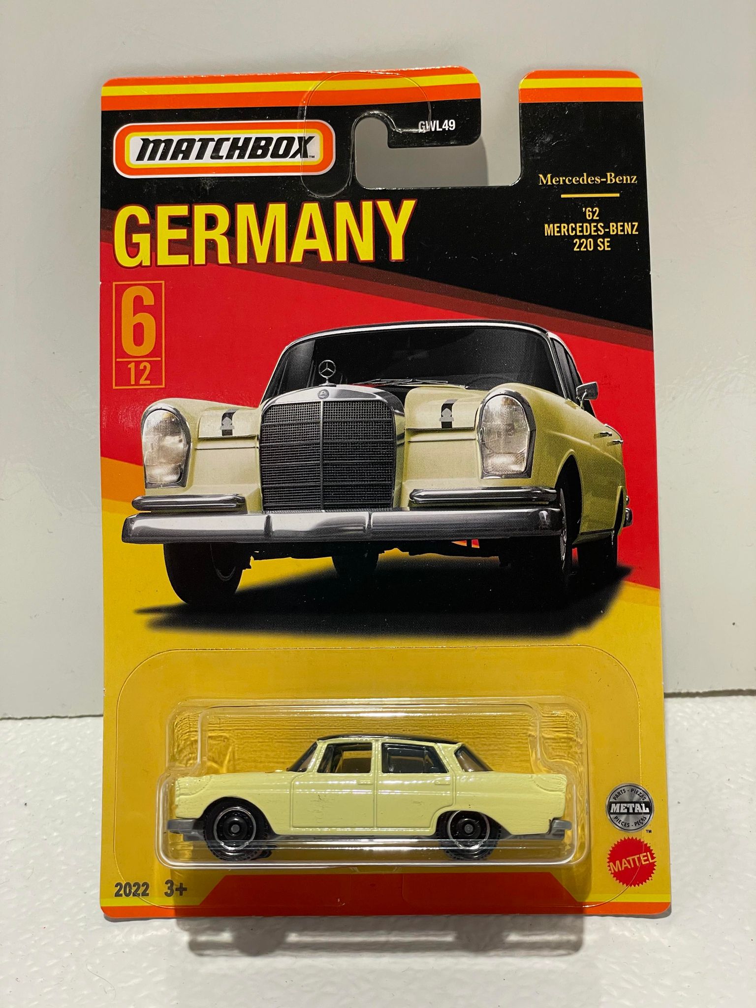 '62 Mercedes-Benz 220 SE - Germany · Distribution Diecast64