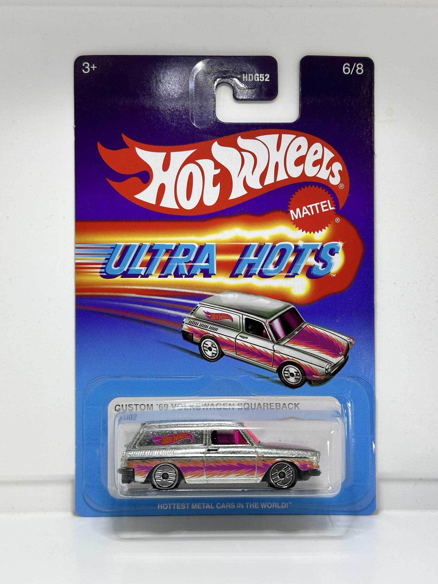 Custom '69 Volkswagen Squareback - Ultra Hots · Distribution Diecast64