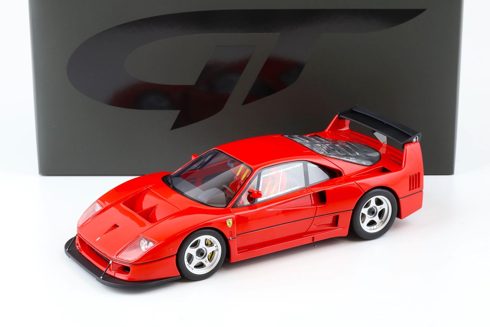 Ferrari F40 LM - GT Spirit · Distribution Diecast64