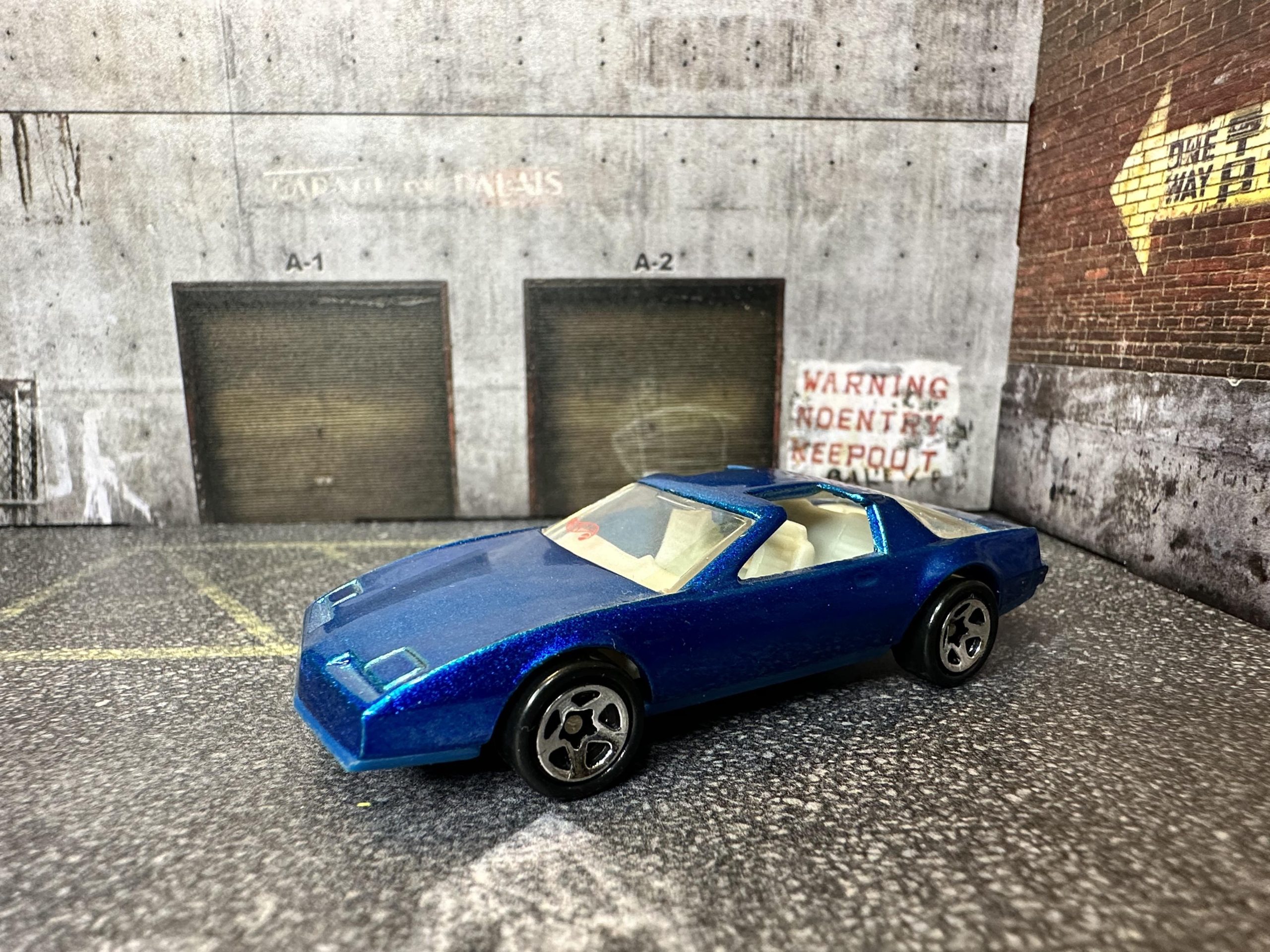 80's Firebird - 5SP · Distribution Diecast64