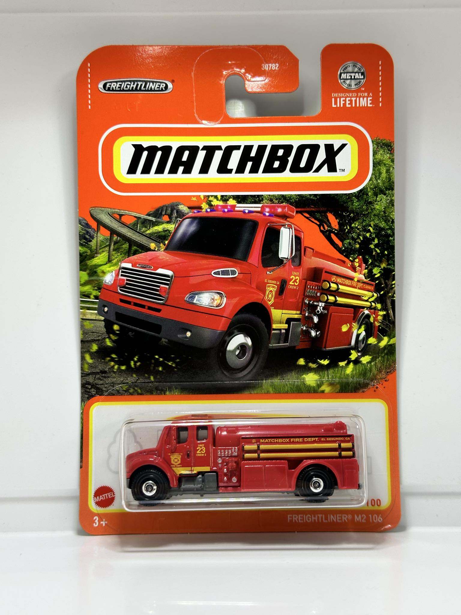 Freightliner M2 106 · Distribution Diecast64