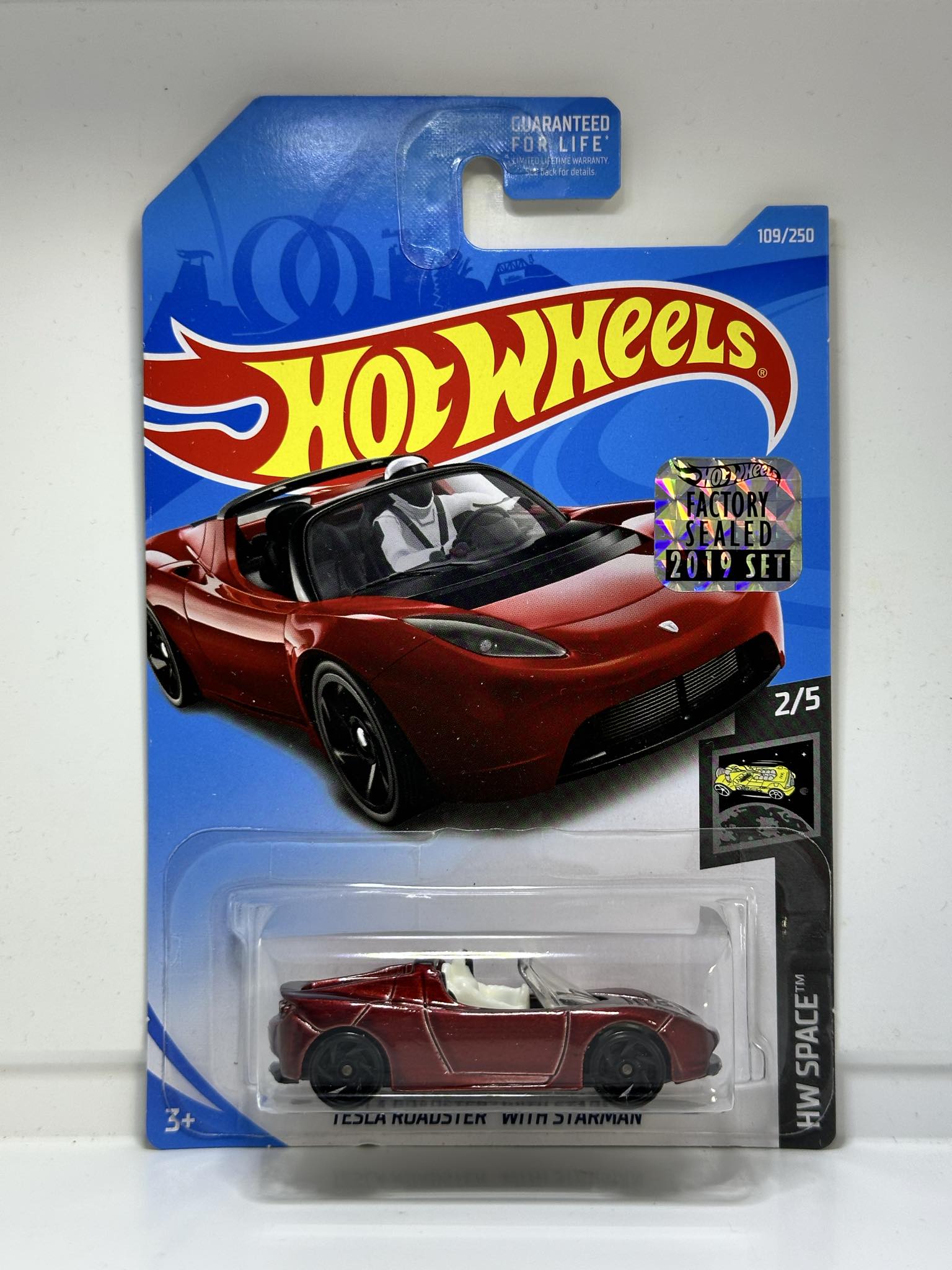 Tesla Roadster with Starman - Factory Sealed · Distribution Diecast64