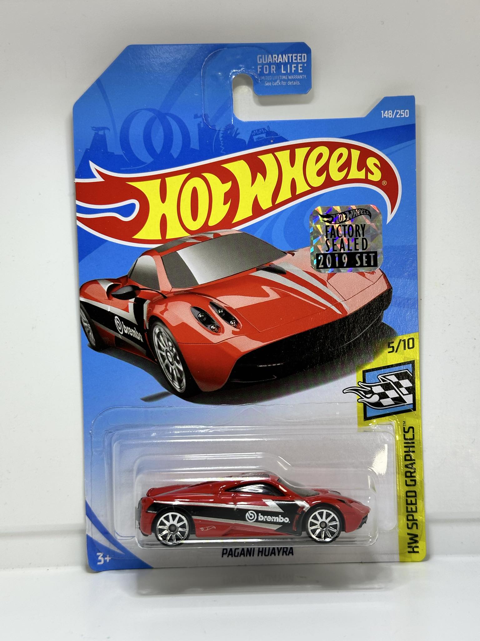 Pagani Huayra - Factory Sealed · Distribution Diecast64