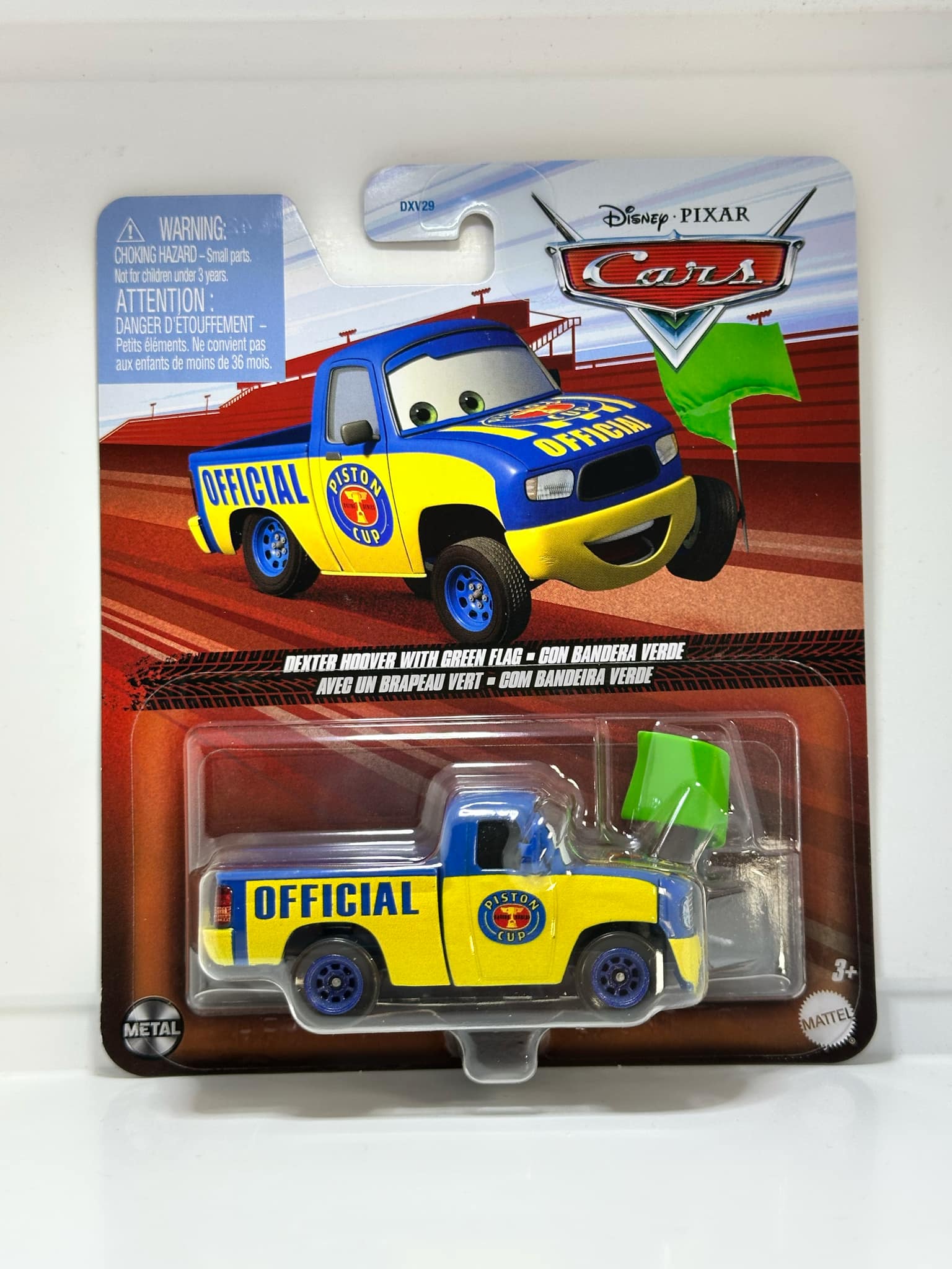 Dexter Hoover with Green Flag - Disney Pixar Cars · Distribution Diecast64