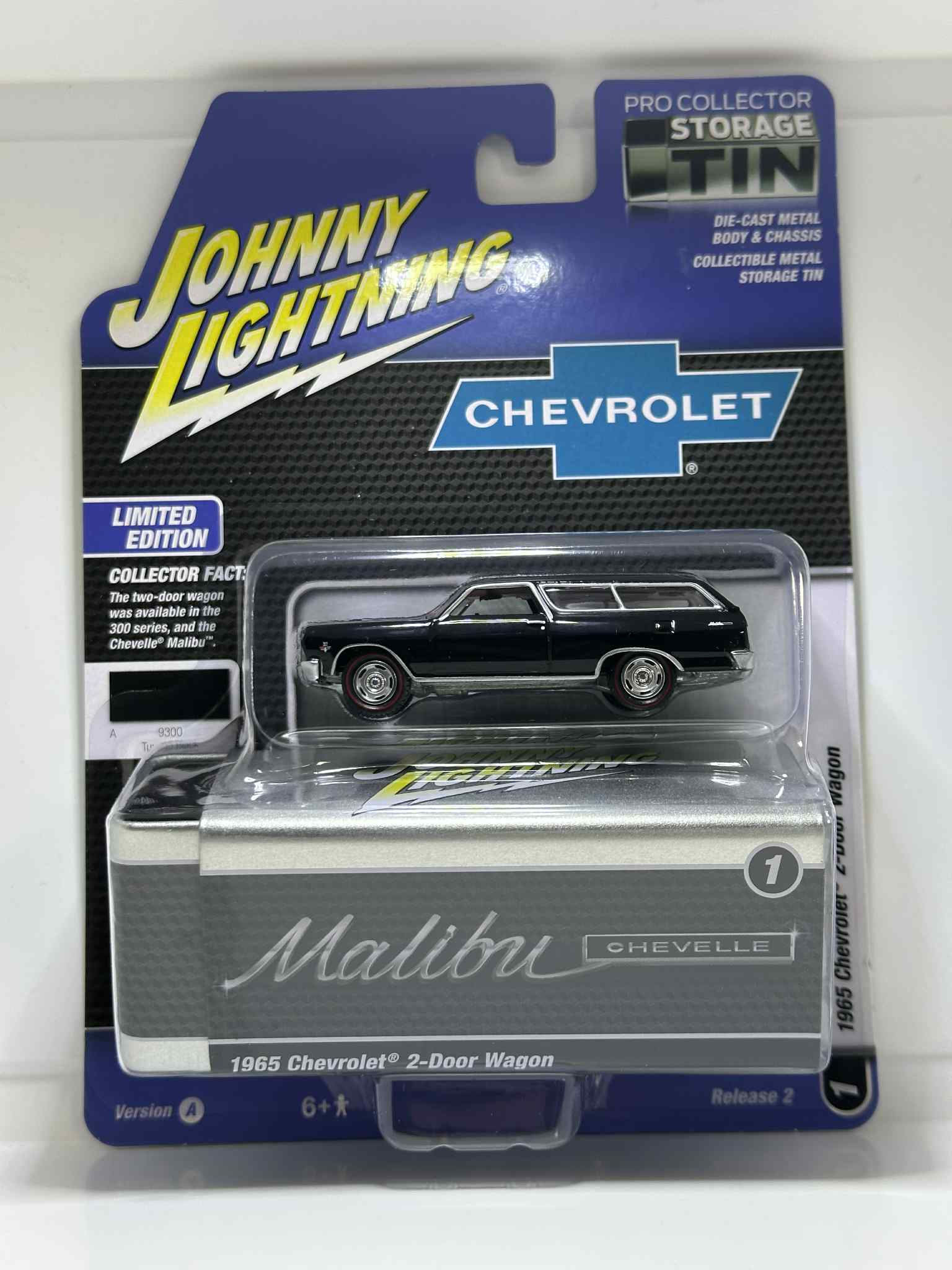 1965 Chevrolet 2-Door Wagon - Storage Tin · Distribution Diecast64